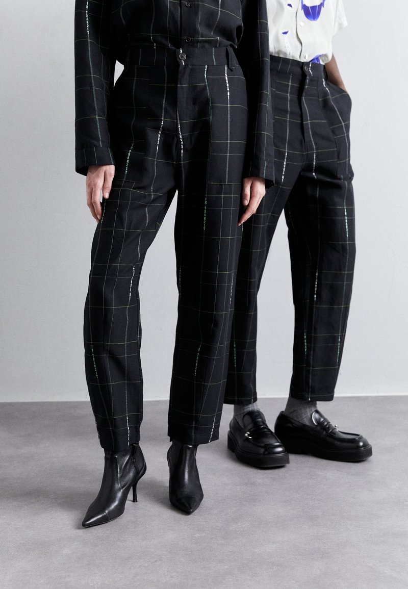 Henrik Vibskov RECEIPT PANT UNISEX - Trousers - black - Zalando.ie