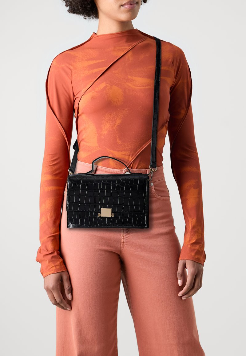 Vero Moda VMMEBA CROSS OVER - Across body bag - black - Zalando.ie