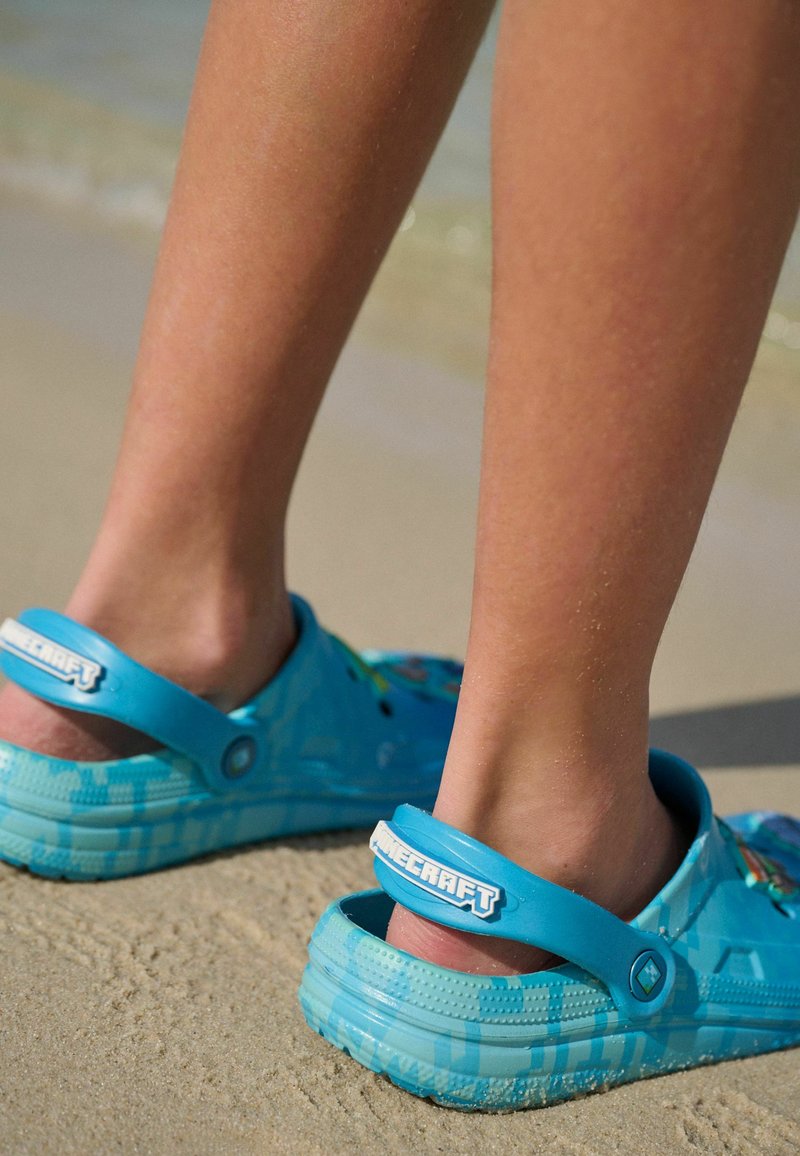 Next REGULAR FIT - MINECRAFT - Sabots - blue/bleu - ZALANDO.FR