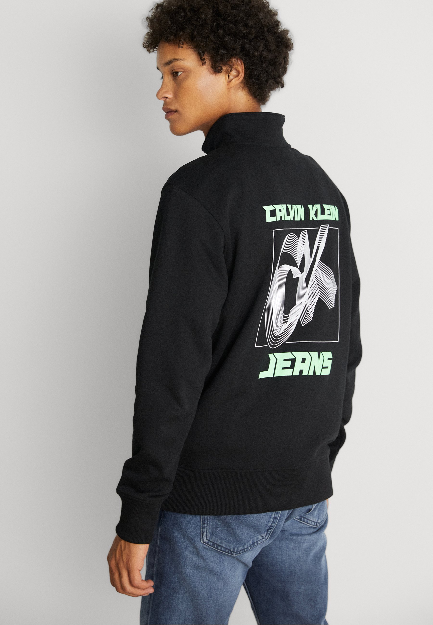 Calvin Klein Jeans FUTURE FADE LOGO HALF ZIP UNISEX - Sweatshirt ...