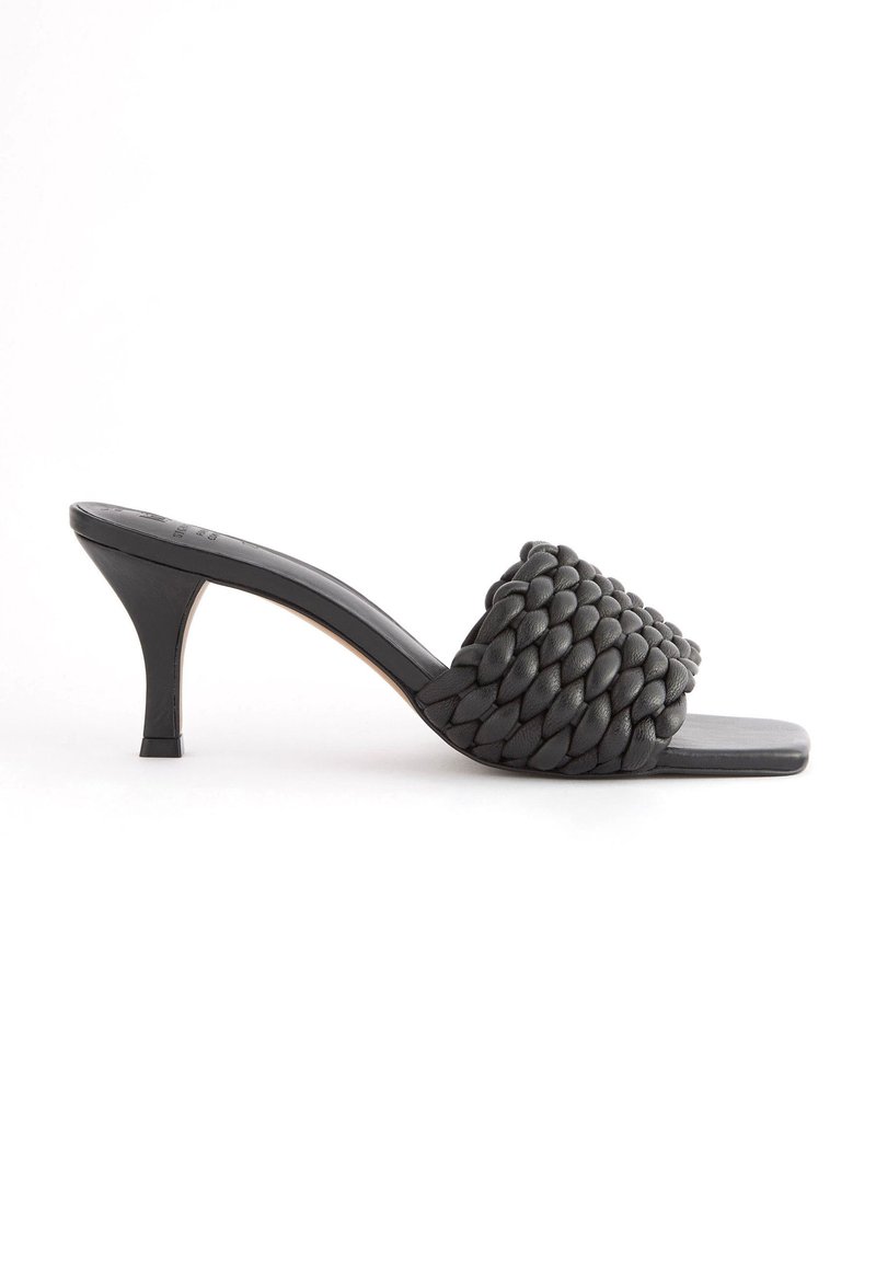 Next SIGNATURE LEATHER PADDED WEAVE MULES - Pantolette hoch - black ...