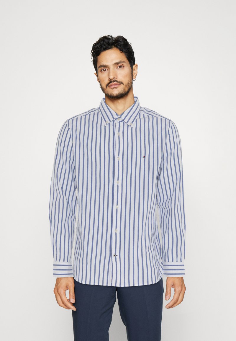 Tommy Hilfiger TWO TONE CRINKLE STRIPE - Hemd - optic white/ultra blue ...