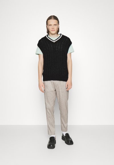 Filippa K BRAIDED VEST - Strickpullover - black/schwarz - Zalando.ch