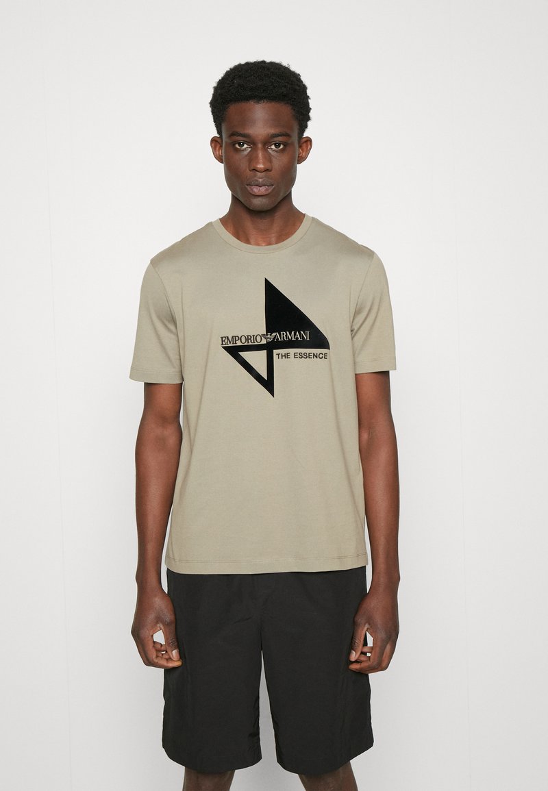 Emporio Armani Print T-shirt - verde militare/dark blue - Zalando.ie