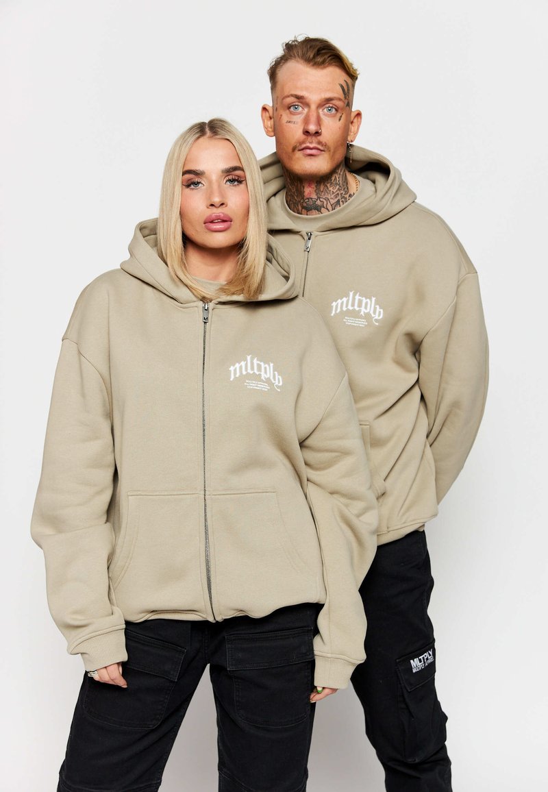 Multiply Apparel OVERSIZE OL CURVE - Vetoketjullinen college ...