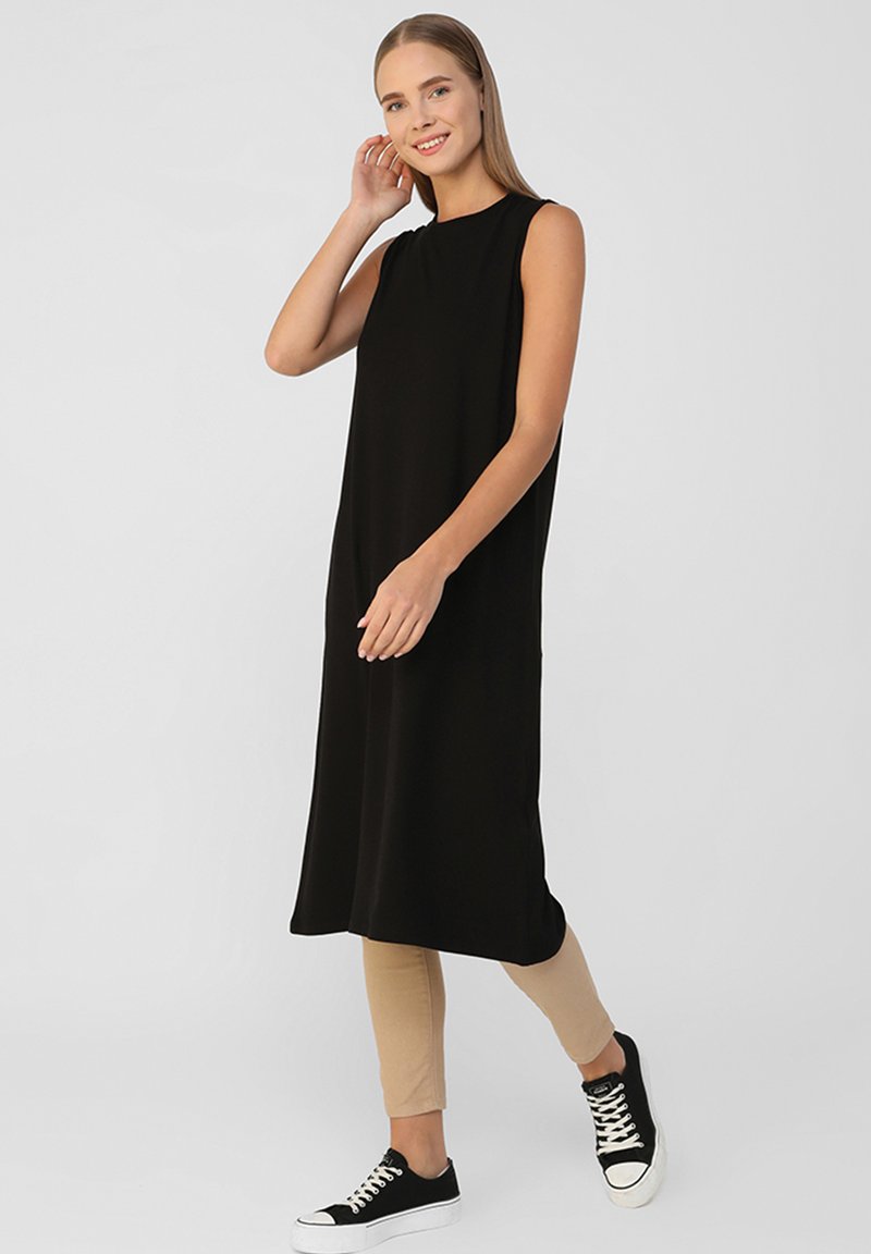 Modanisa CREW NECK - REFKA - Robe de jour - black/noir - ZALANDO.FR