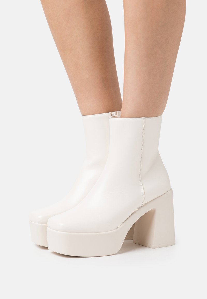 Rubi Shoes by Cotton On HANNA PLATFORM - Plateaustiefelette - vanilla ...