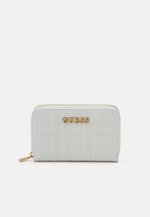 Guess TIA MEDIUM ZIP AROUND - Wallet - white - Zalando.de