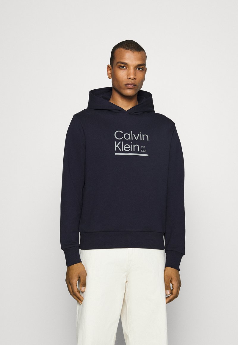 Calvin Klein LOGO HOODIE - Sweatshirt - night sky/dunkelblau - Zalando.ch