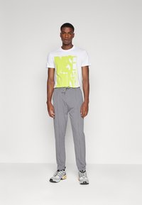 Diesel EGOR UNISEX - Print T-shirt - white - Zalando.co.uk