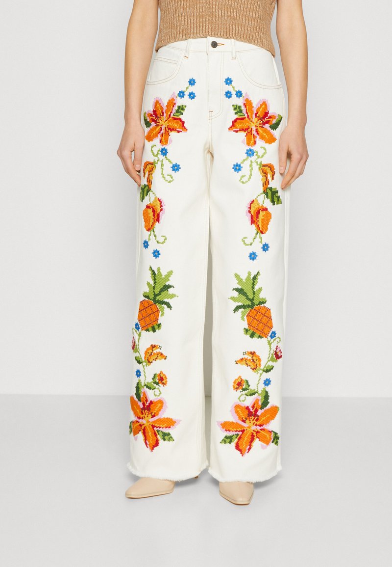 Farm Rio EMBROIDERED FLORAL PANTS - Relaxed fit jeans - white - Zalando ...