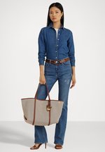 Lauren Ralph Lauren EMERIE TOTE EXTRA LARGE - Shopping Bag - natural ...