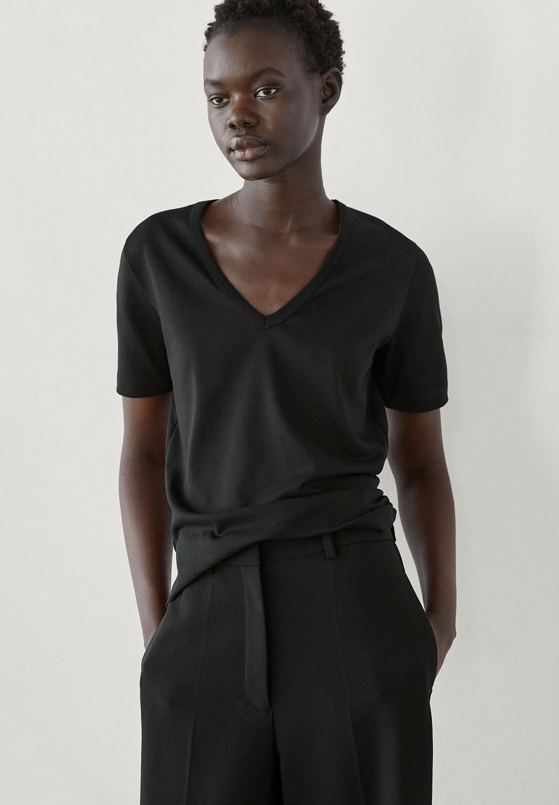 Massimo Dutti SHORT SLEEVE - T-Shirt basic - black/schwarz - Zalando.de