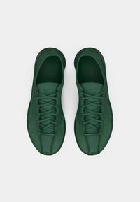 Nike Sportswear AIR OSTRICH - Trainers - fir/olive - Zalando.ie