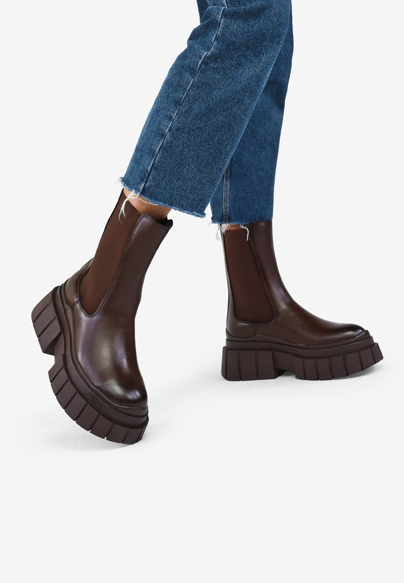 Bosanova CON ELÁSTICOS - Botines con plataforma - marron/marrón ...