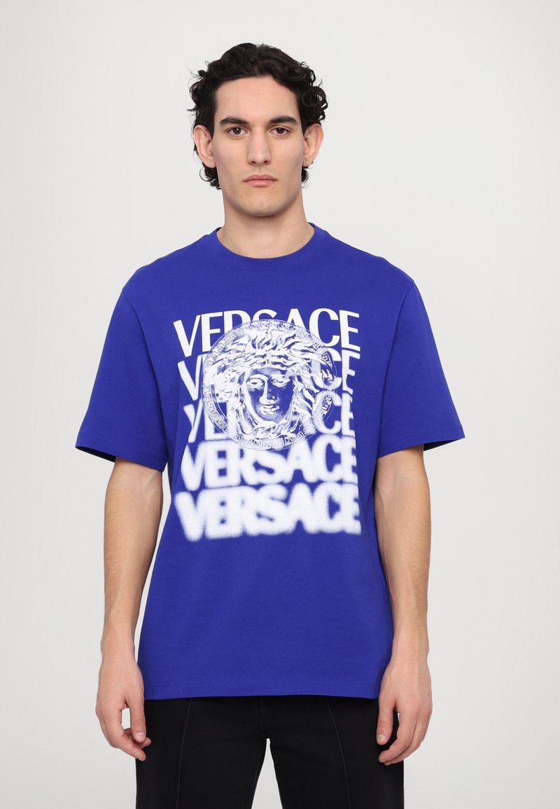 Versace COMPACT MEDUSA MEDALLION PRINT - Print T-shirt - royal blue ...