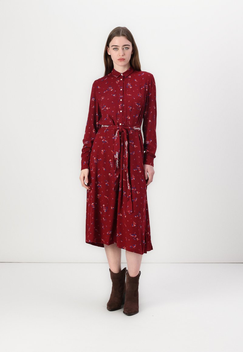 Tommy Jeans FLORAL BELT DRESS - Abito a camicia - red/rosso - Zalando.it