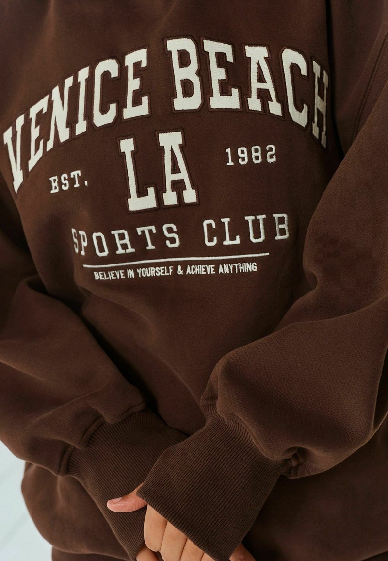 Next ACTIVE RELAXED FIT LONGLINE OVERHEAD - Kapuzenpullover - chocolate ...