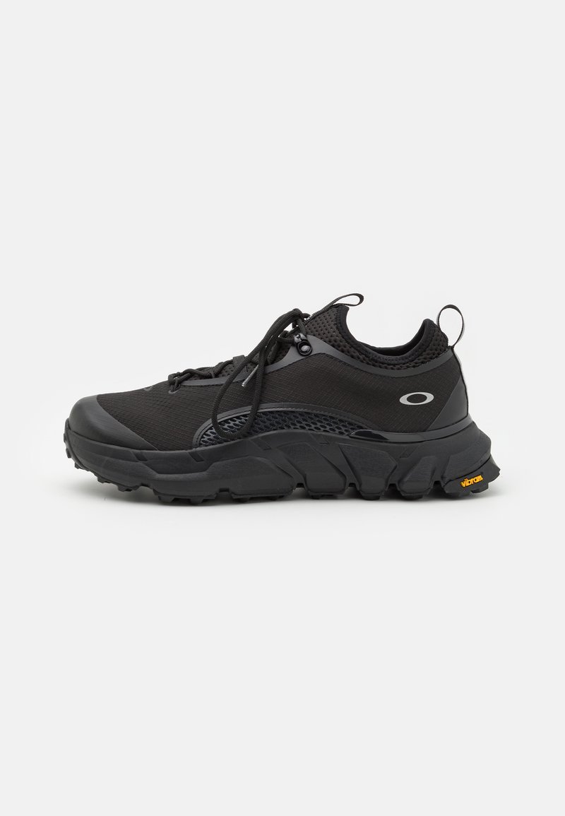 Oakley LIGHT SHIELD - Hiking shoes - triple black/black - Zalando.co.uk