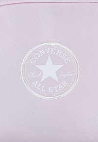Converse BACKPACK PENCIL CASE SET - Federmäppchen - pink foam/pink ...
