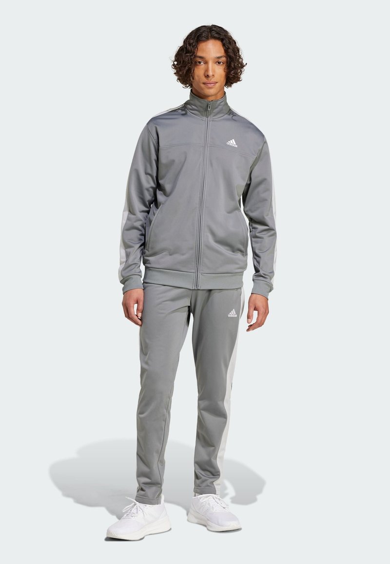 adidas Sportswear SPORTSWEAR SMALL TRICOT COLORBLOCK TRACK SUIT ...