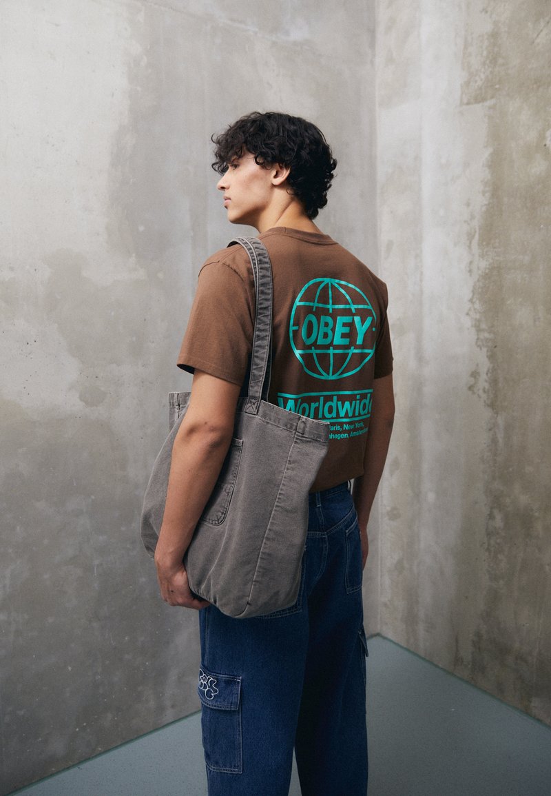 Obey Clothing OBEY GLOBAL - T-Shirt print - silt/braun - Zalando.de