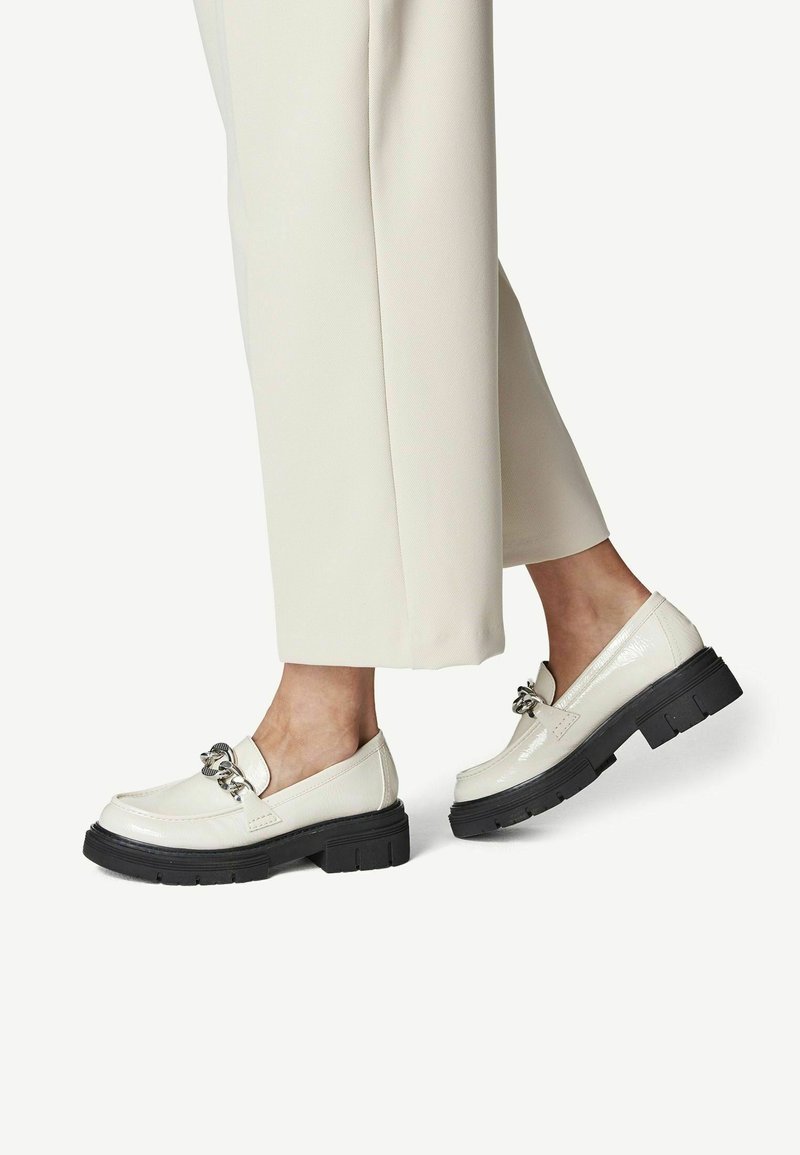 Marco Tozzi BY GUIDO MARIA KRETSCHMER - Slip-ins - cream patent/beige ...