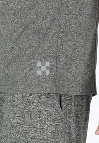 X-Trail TRAINING - T-shirts basic - charcoal melange/mørkegråmeleret ...