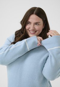 Kaffe Curve KCJINA - Pullover - powder blue melange/bleu clair chiné ...