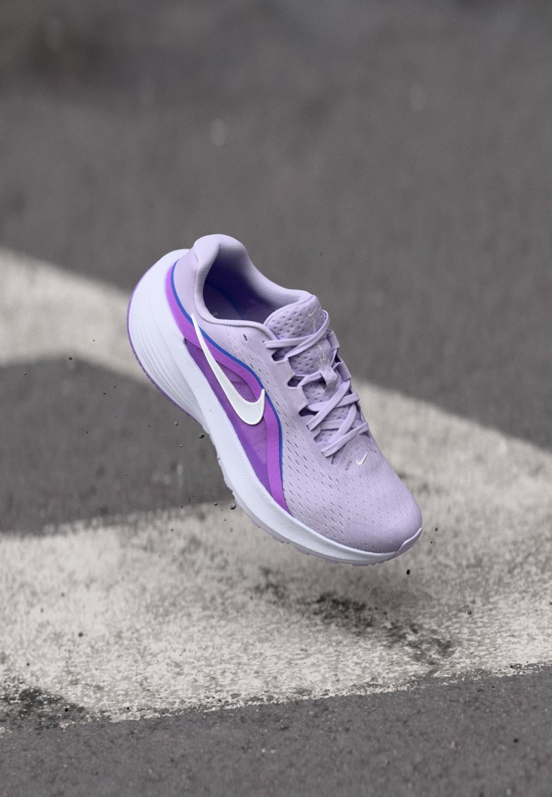 Nike Performance DOWNSHIFTER - Road running shoes - violet mist/white ...