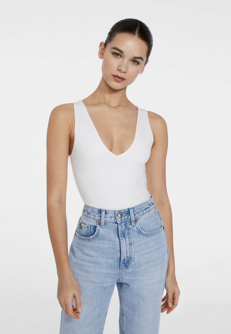 Stradivarius V-NECK - Toppi - off white/luonnonvalkoinen - Zalando.fi