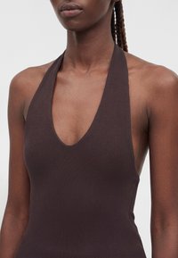 Gina Tricot HALTERNECK - Top - chocolate plum/braun - Zalando