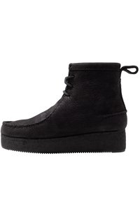 Clarks Originals WALLABEE CRAFT - Bottines à plateau - black/noir ...