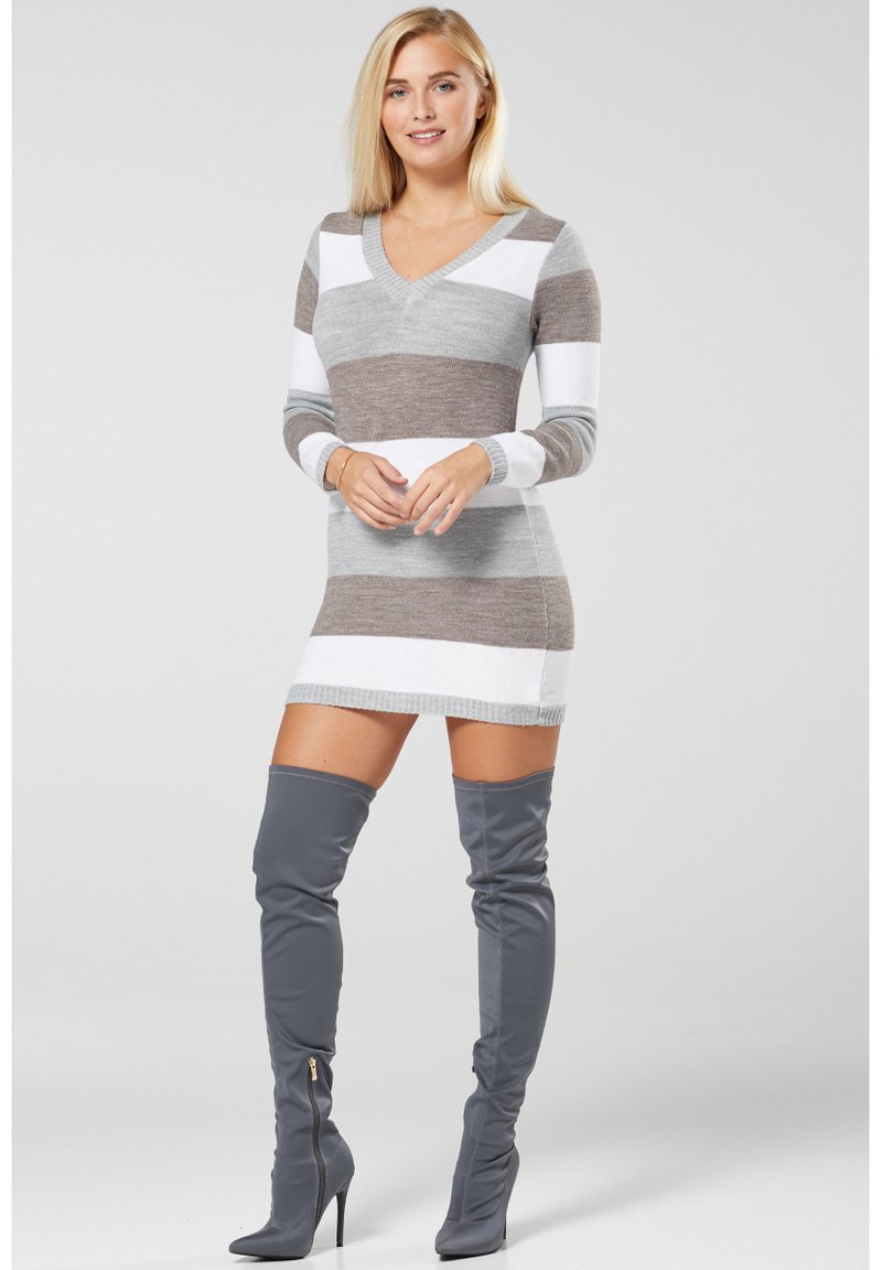 Chelsea Clark Vestido de punto - light brown/marrón claro - Zalando.es