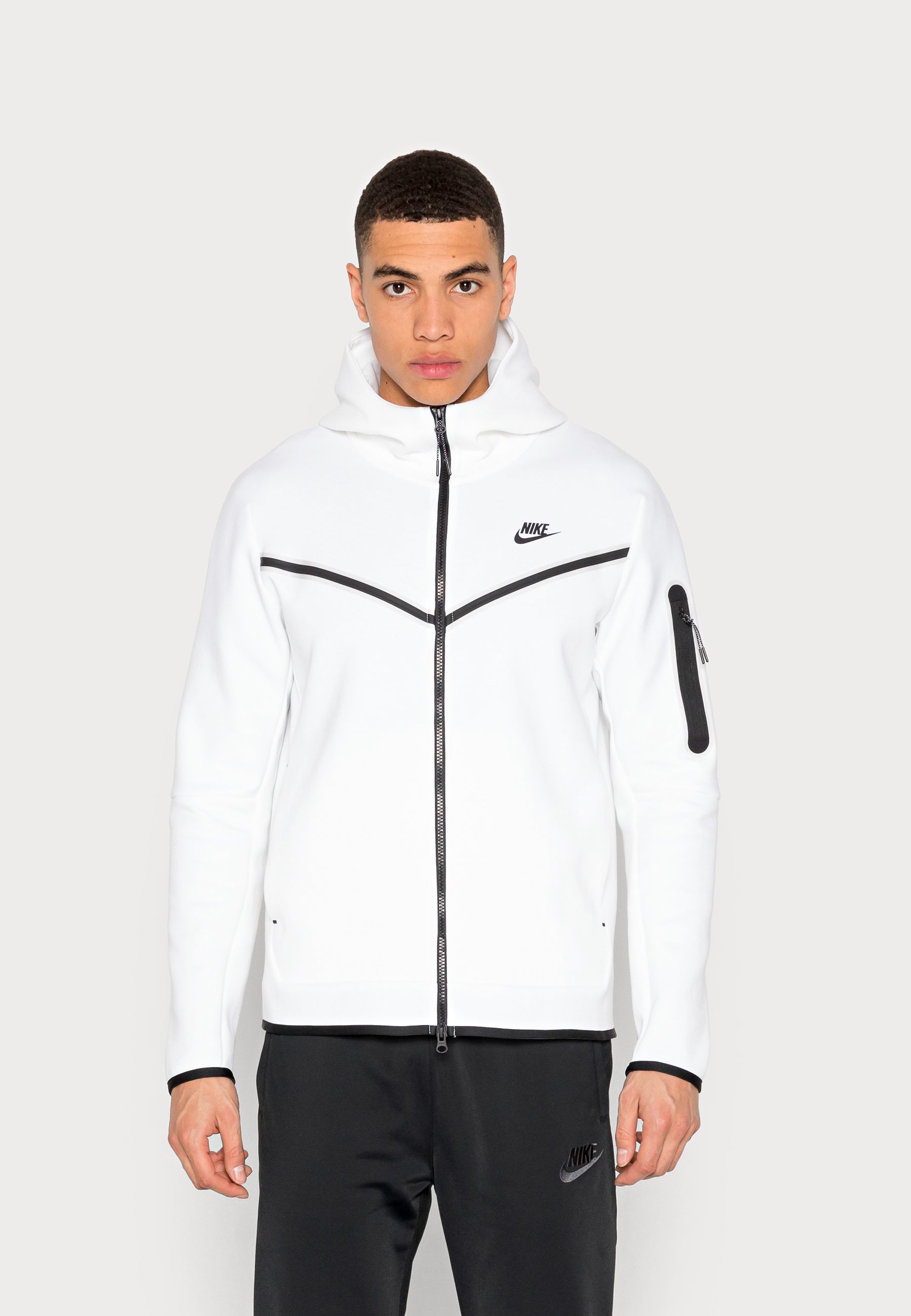 Kategorie Orientierung Fußboden tech fleece nike white Karotte ...