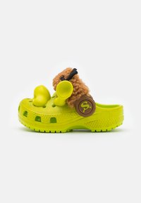 Crocs SHREK CLASSIC UNISEX - Mules - lime punch/light green - Zalando.co.uk
