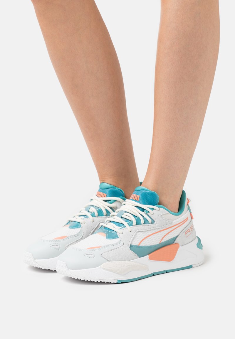 Puma LUMINOUS - Sneakers - ice flow/flerfärgad - Zalando.se