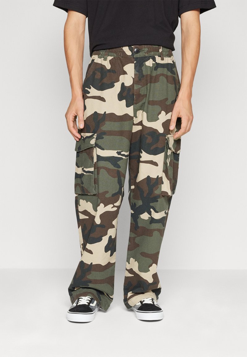 Redefined Rebel JULIO PANTS GOTS - Pantalones cargo - olive/verde oliva ...