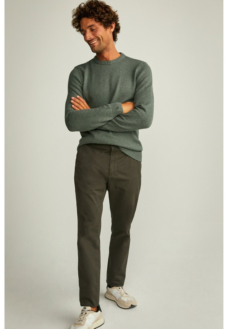 Dobber BORIS SLIMFIT - Chinos - black olive/green - Zalando.de