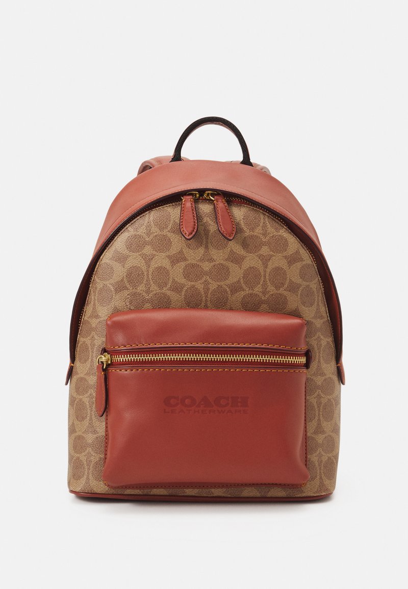 Coach CHARTER BACKPACK IN SIGNATURE - Tagesrucksack - tan/rust/cognac ...