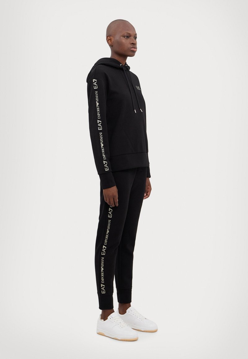 EA7 Emporio Armani TRACKSUIT - Survêtement - black/noir - ZALANDO.FR