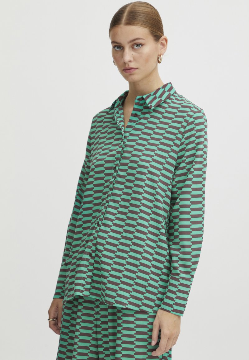 ICHI ICHI IXSINETTE SH - Hemdbluse - holly green brown print/grey denim - Zalando.de