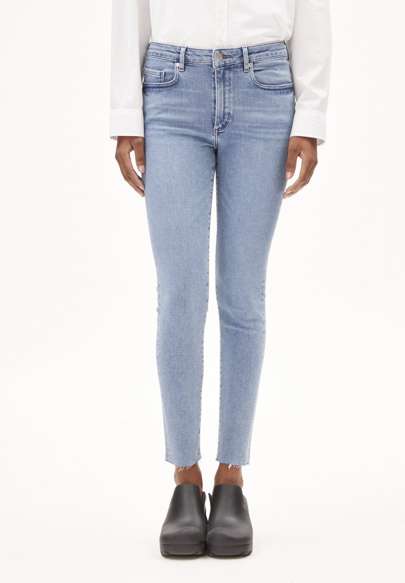 ARMEDANGELS TILLAA X HEM - Jeans Skinny Fit - light blue dnm/light-blue ...