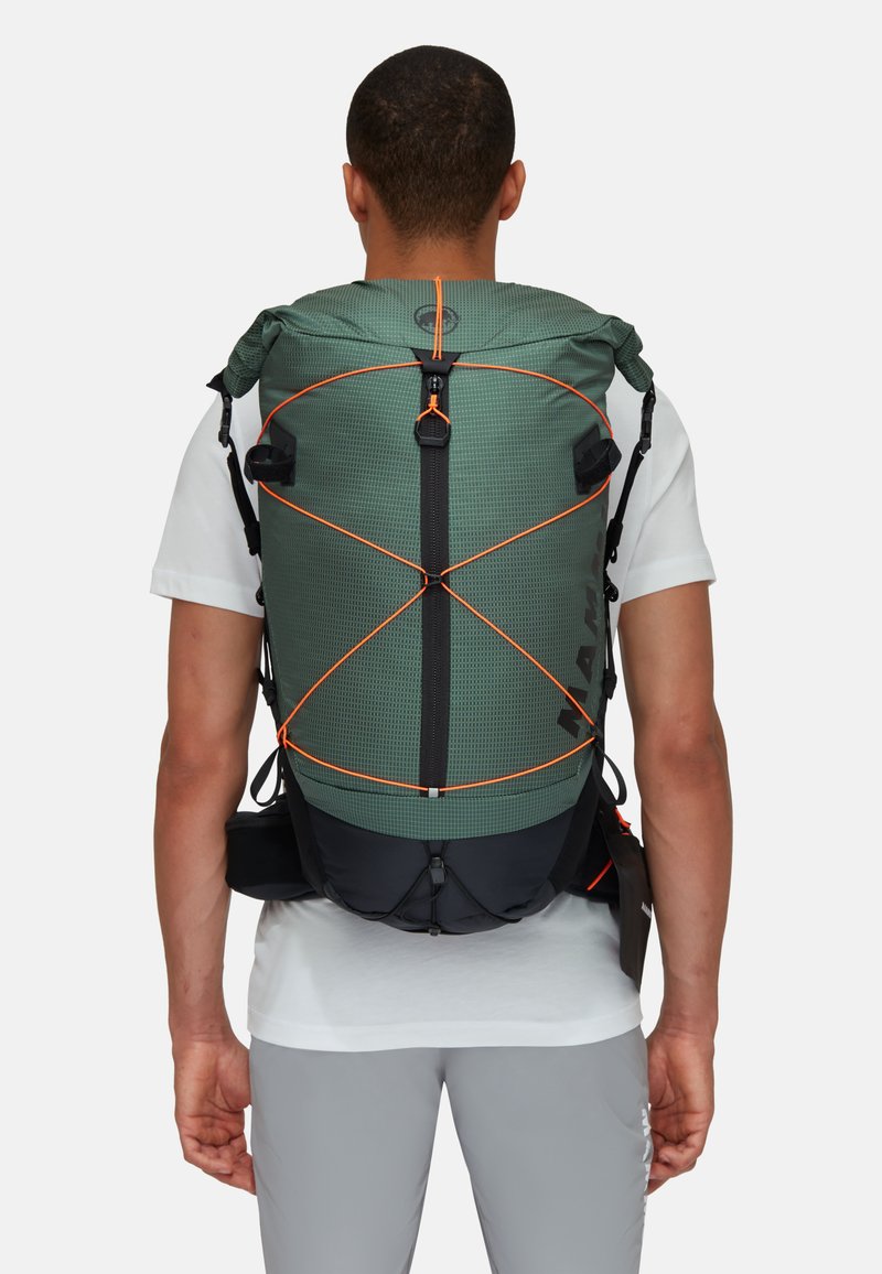 Mammut DUCAN SPINE - Backpack - dark jade black/groen - Zalando.nl