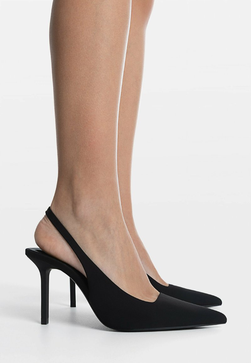 Stradivarius SLINGBACK - Lodičky na vysokém podpatku - black/černá ...