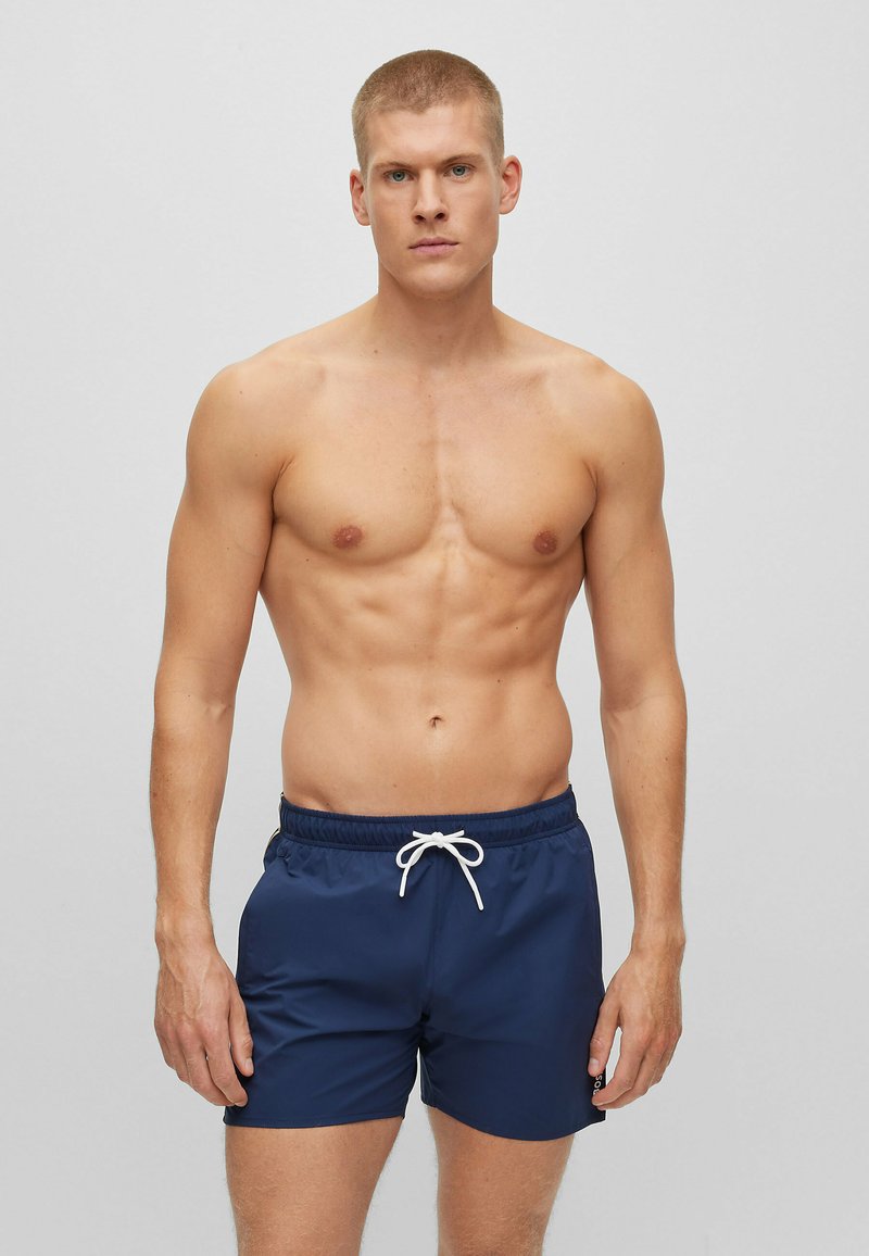 BOSS ICONIC - Badeshorts - dark blue thirteen/mørkeblå - Zalando.dk