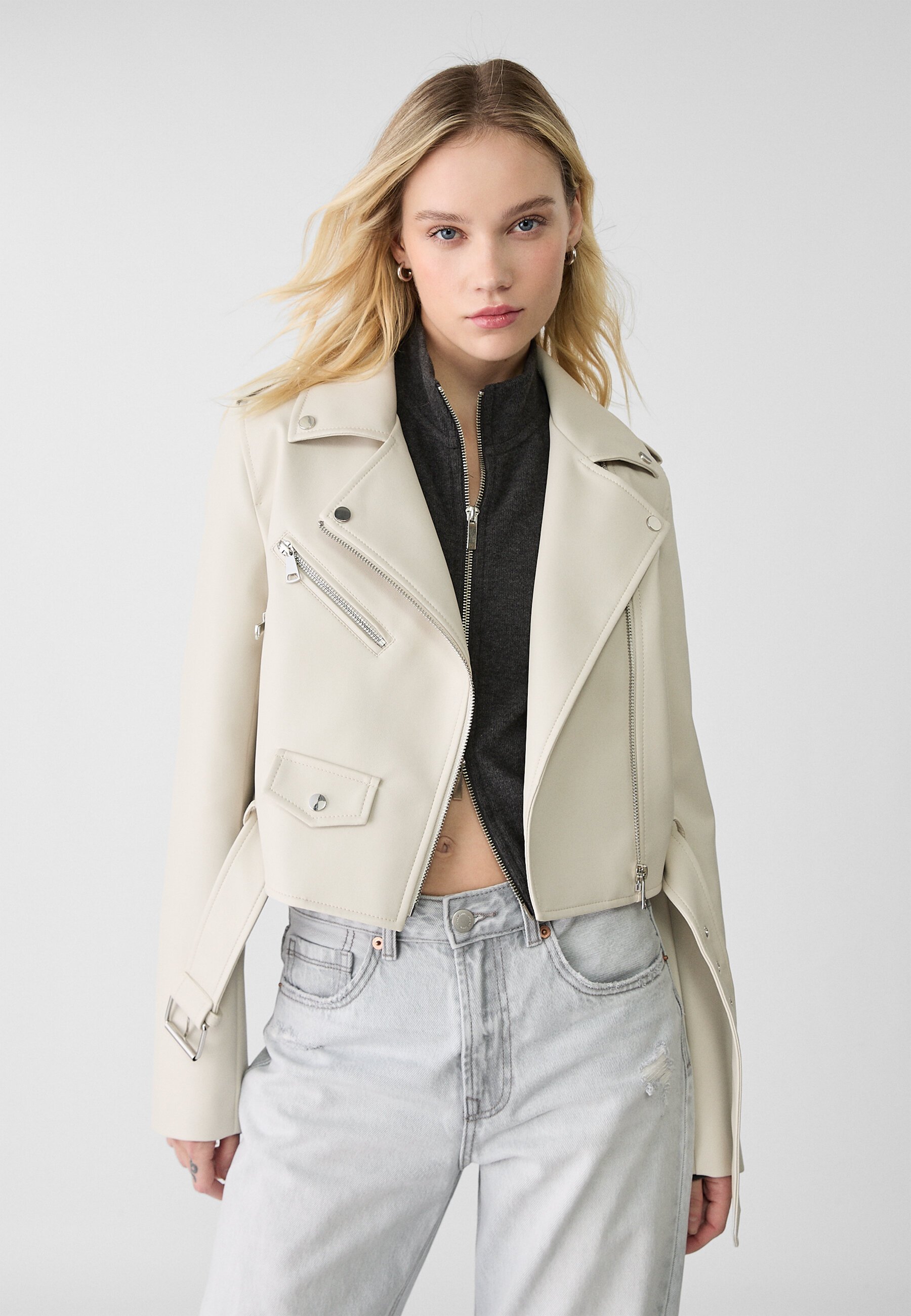 Stradivarius Faux leather jacket white Zalando