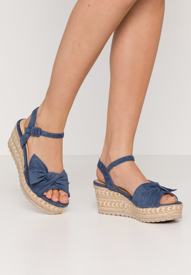 Sandales compensées & à plateforme bleu | La sélection de Zalando