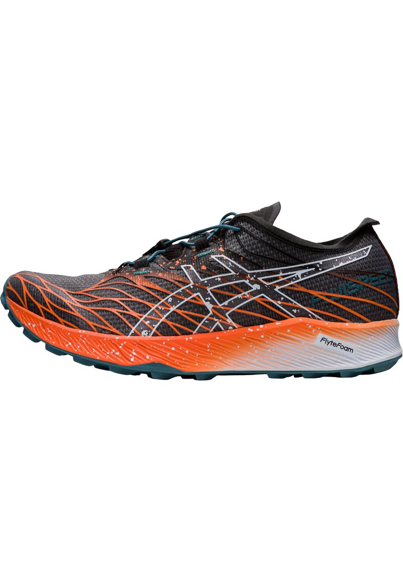 ASICS FUJI SPEED - Trail hardloopschoenen - black nova orange/zwart ...