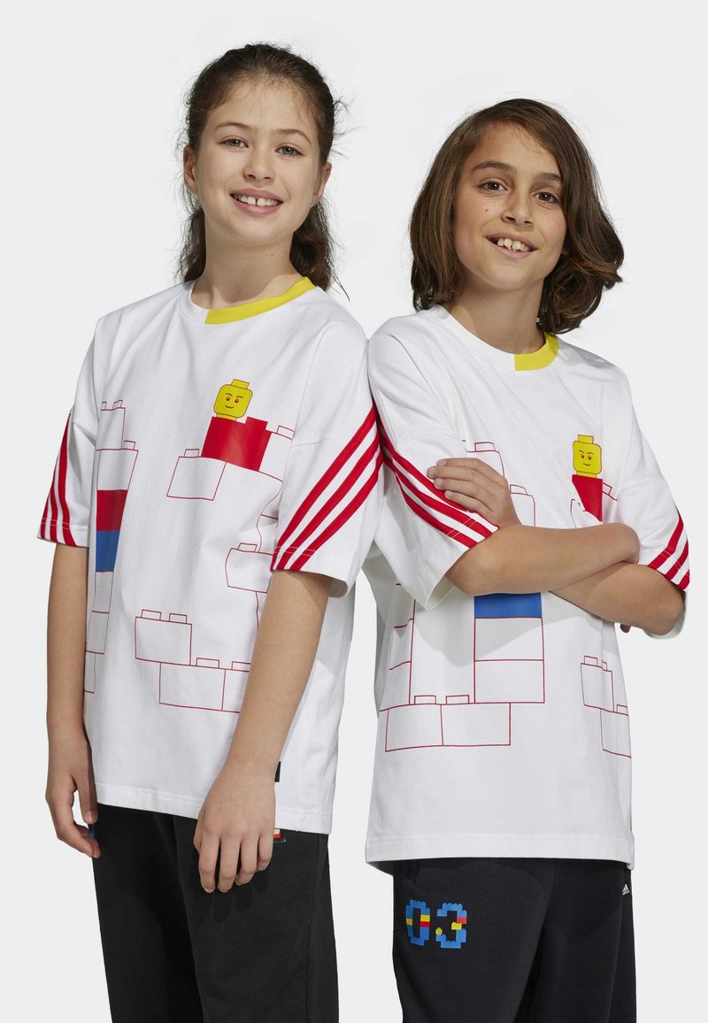 adidas Sportswear CLASSIC LEGO - Print T-shirt - white red/white - Zalando